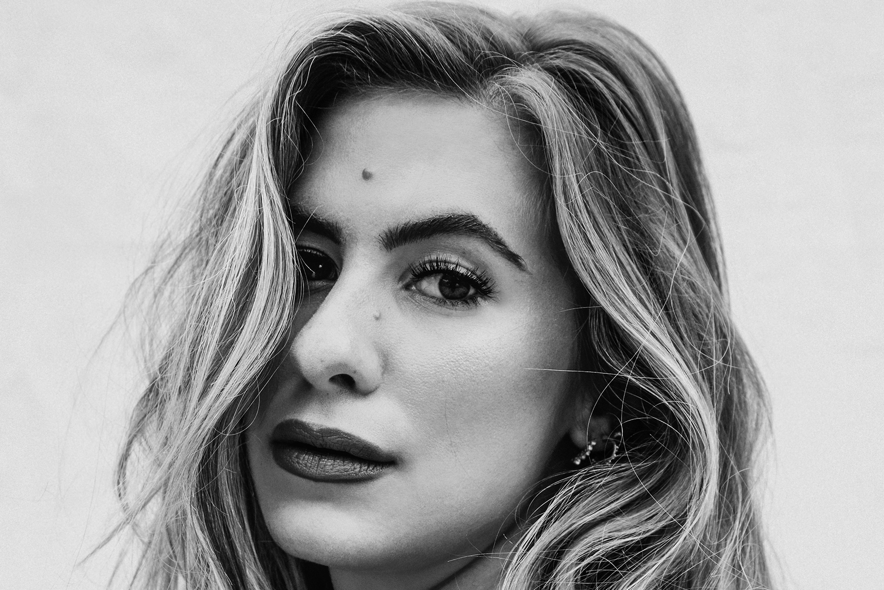 Kassi Ashton 1 – Music Connection Magazine