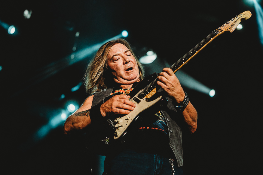 HMK_8512 – Music Connection Magazine