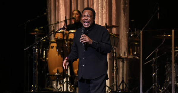 George Benson at the Saban Theatre - Music Connection Magazine