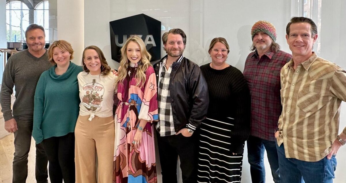 UTA Signs Country Singer-Songwriter Emily Ann Roberts - Music ...