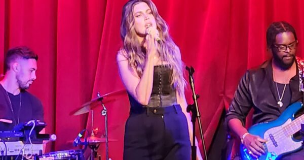 Live Review: Jessica Carter Altman - Music Connection Magazine