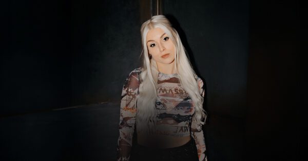 Signing Story: Royale Lynn - Music Connection Magazine
