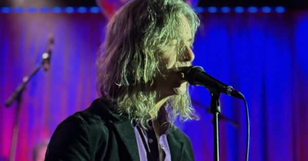 Live Review: Tim Carroll - Music Connection Magazine