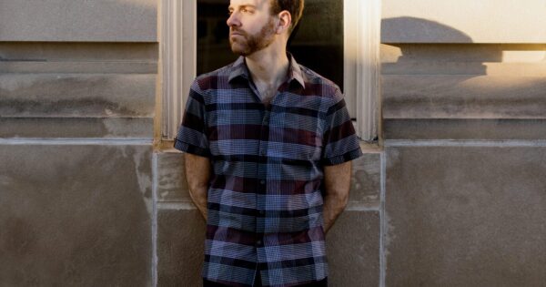 Signing Story With Art-Pop Man Scott Guild