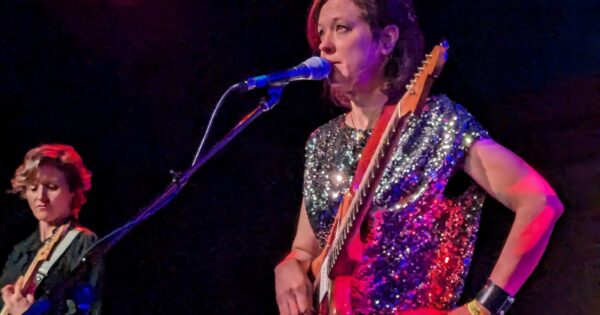 Live Review of Mary Timony in Los Angeles