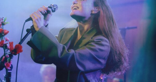 Live Review of Kacy Hill in Los Angeles CA