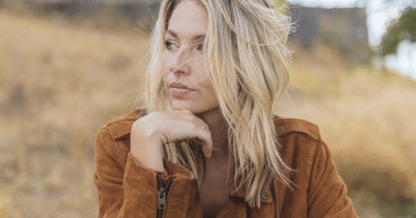 New Music Critique: Claudia Hoyser